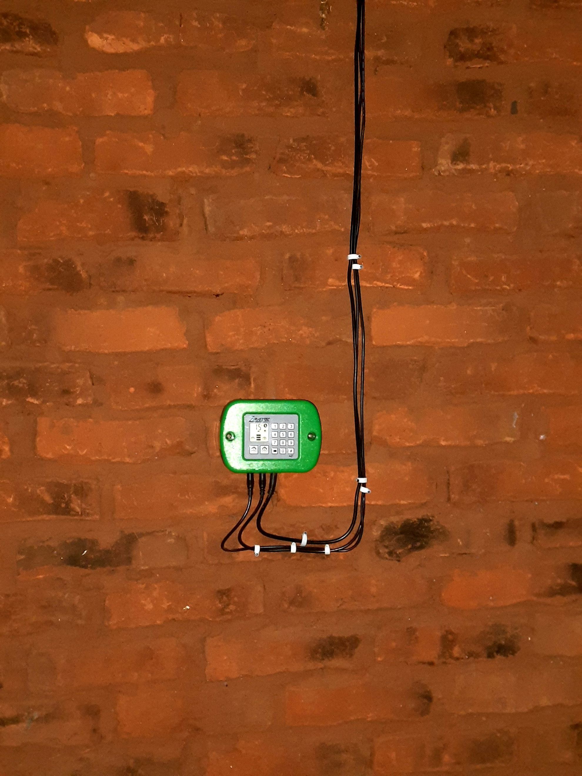 Zimpertec - DC Solar Home System Power Bricks 12-36 Wh